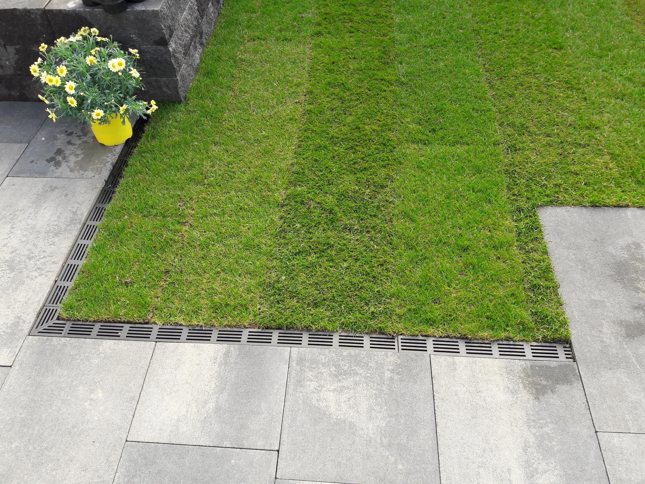 Caniveau SLIMLINE + grille aluminium A15 ACO